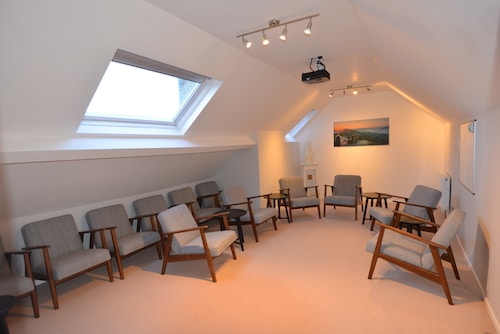 Read about our therapy and conselling rooms - Invicta Therapy Centre